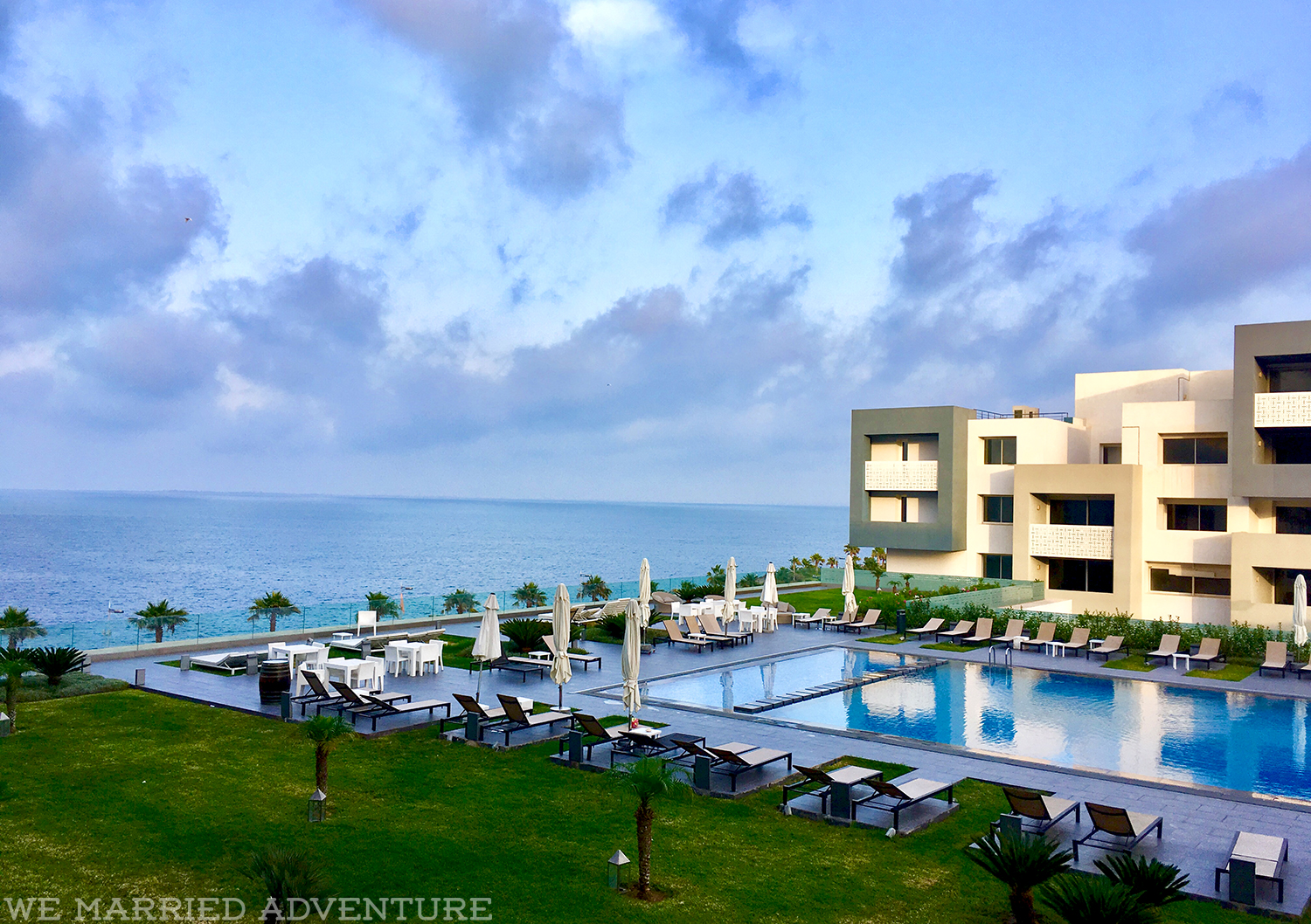 mercure_pool_wm – WE MARRIED ADVENTURE